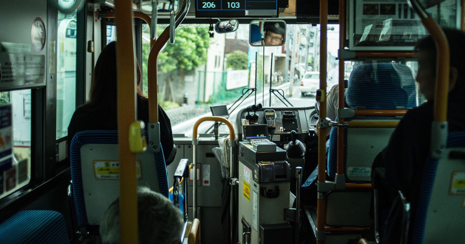 因島のバス情報総まとめ！福山・尾道・今治からのバスアクセス・島内のバス情報も | Shimanabi